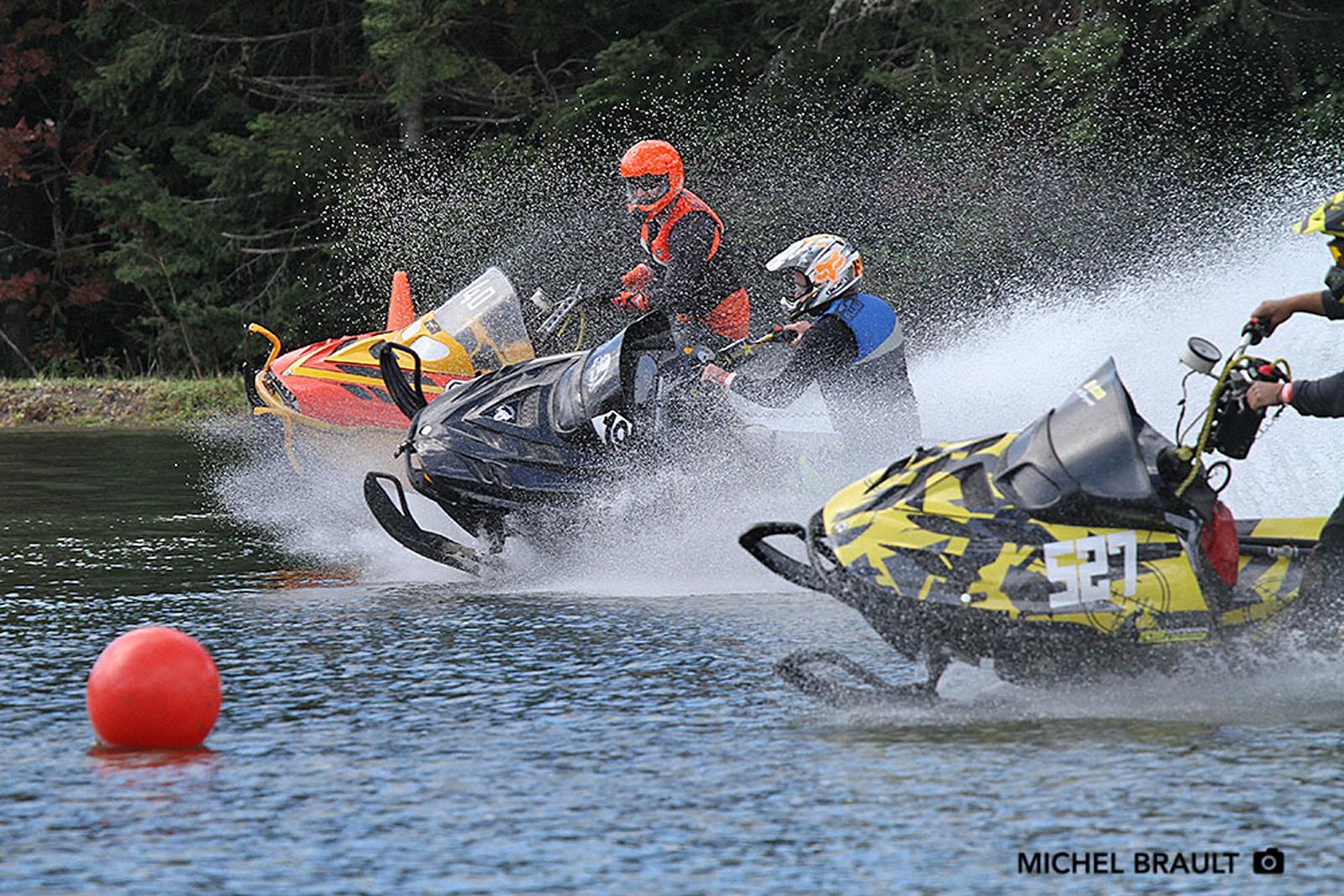 Snowmobile Racing on Water - Frampton 2020 - SledMagazine.com