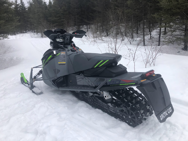 Review : ZR 9000 Thundercat from Arctic Cat EPS and ATAC - SledMagazine.com
