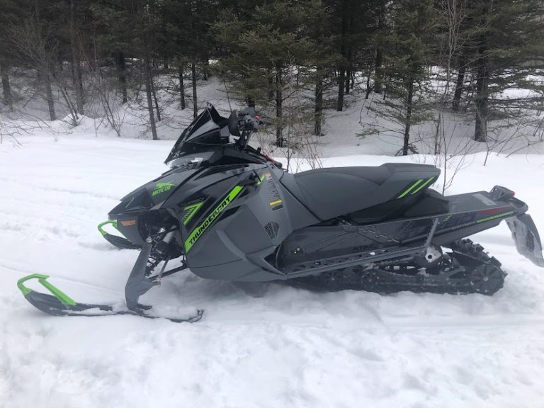 Review : ZR 9000 Thundercat from Arctic Cat EPS and ATAC|SledMagazine.com