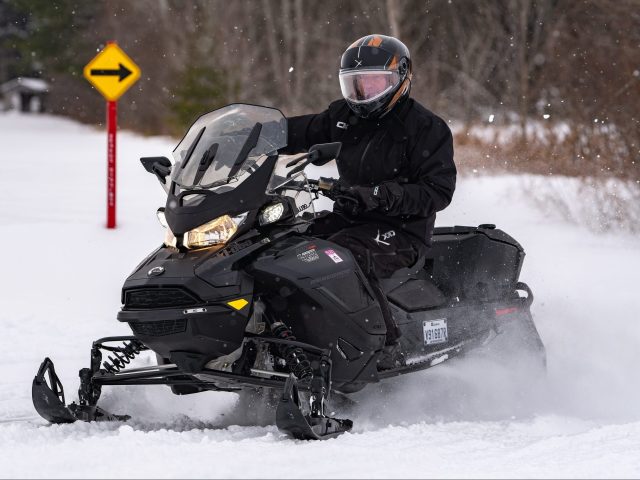 Snowmobile reviews - SledMagazine.com