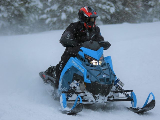 Snowmobile reviews - SledMagazine.com