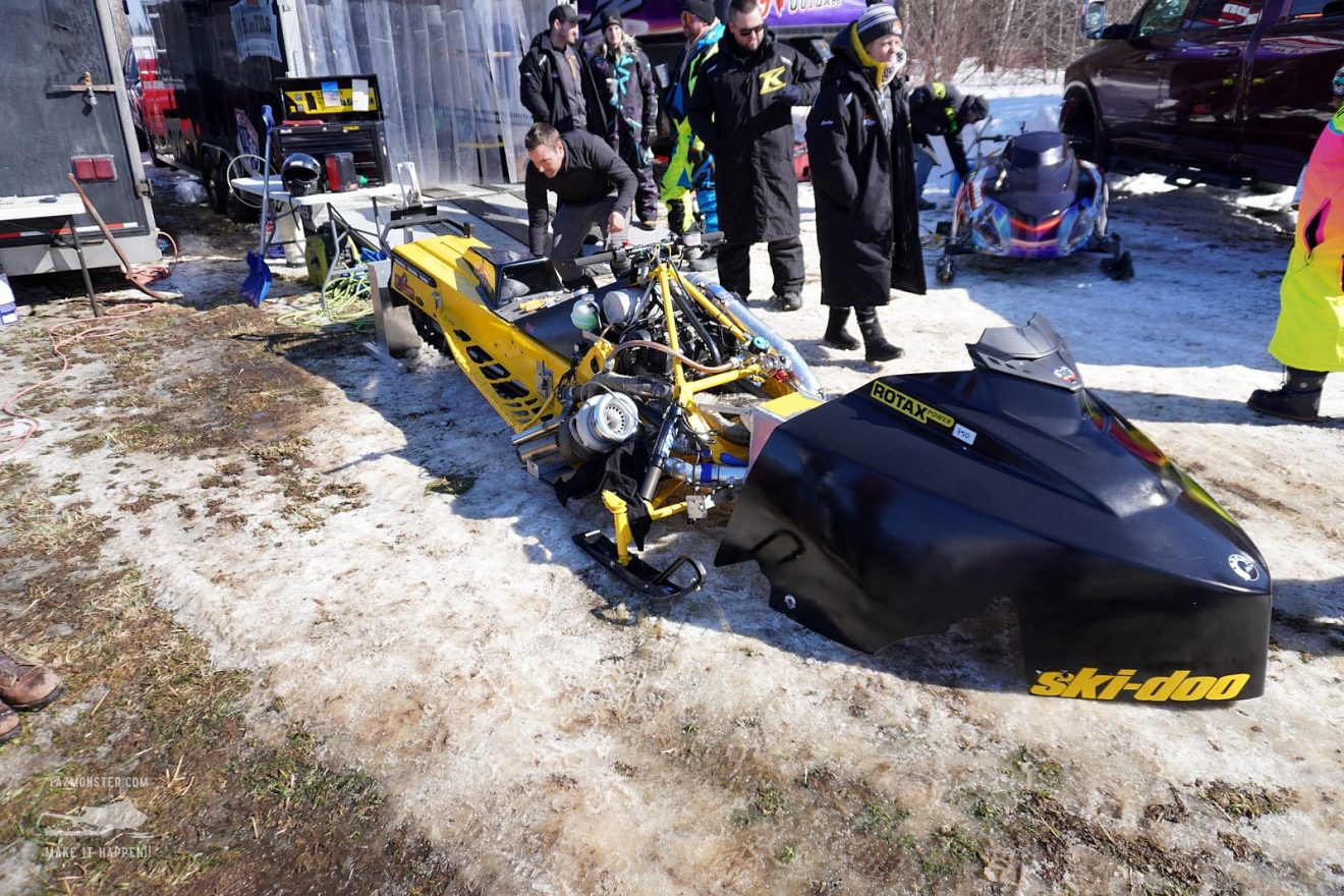 Snowmobile Drag Racing: My Escape from a Difficult Winter|SledMagazine.com
