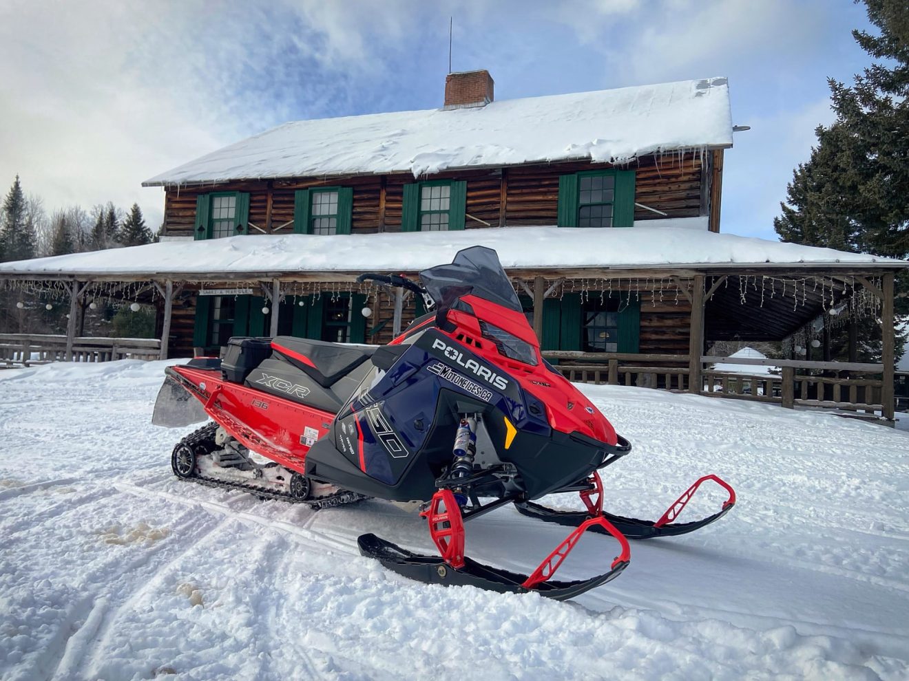 650 INDY XCR 2025 : Incredible Trail Snowmobile