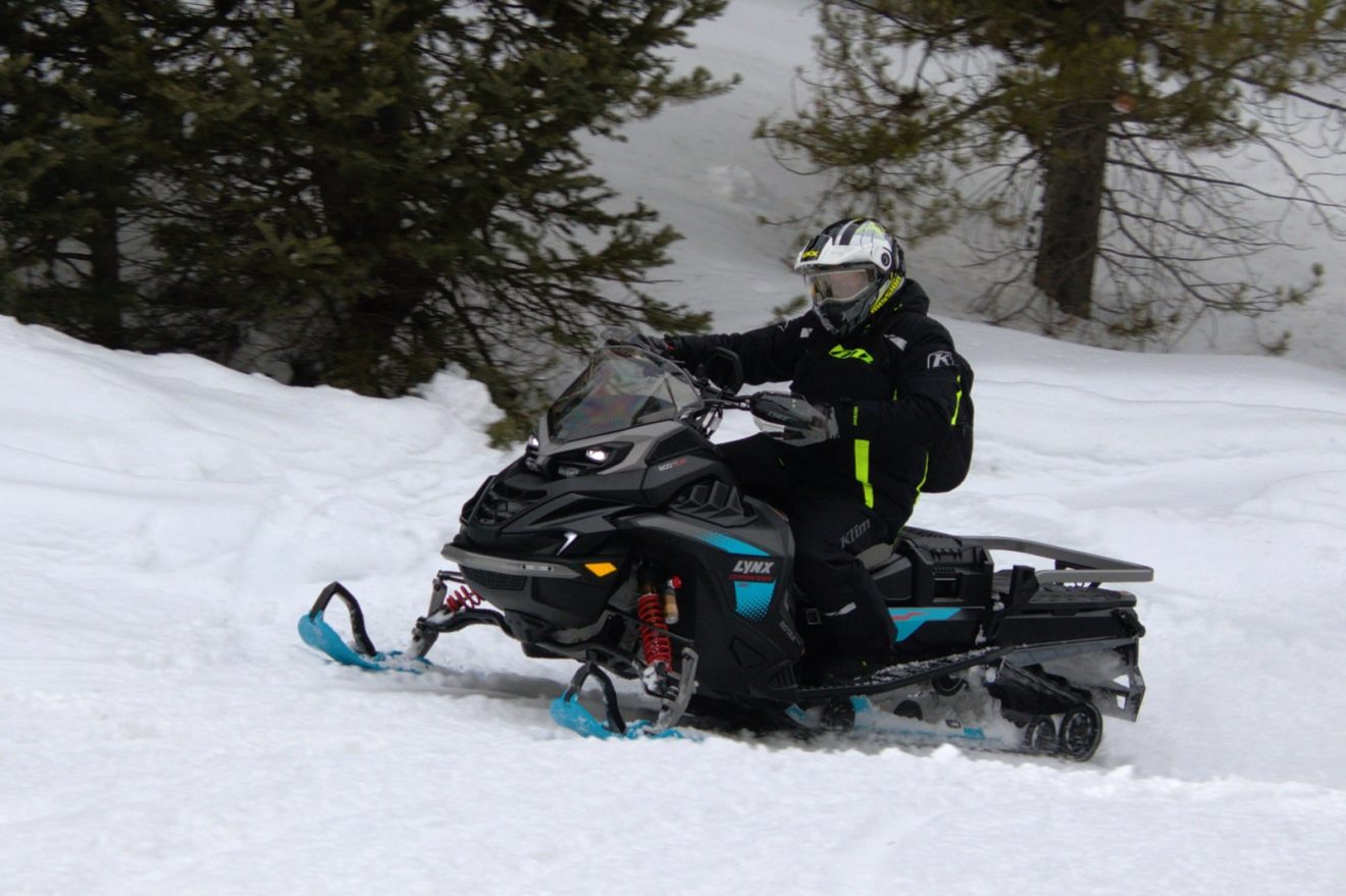 2026 Lynx Commander RE: Powerful Crossover Snowmobile